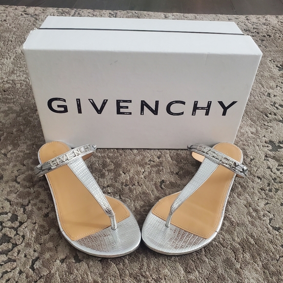Givenchy | Shoes | Givenchy Metallic Silver Logo Thong Sandal Flats 36 ...